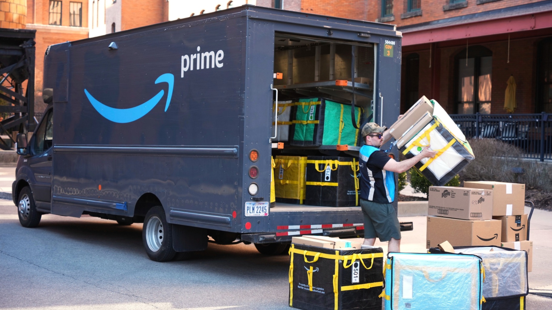 Amazon to Pay $2.5 Billion to Settle FTC Allegations the Company Duped ...