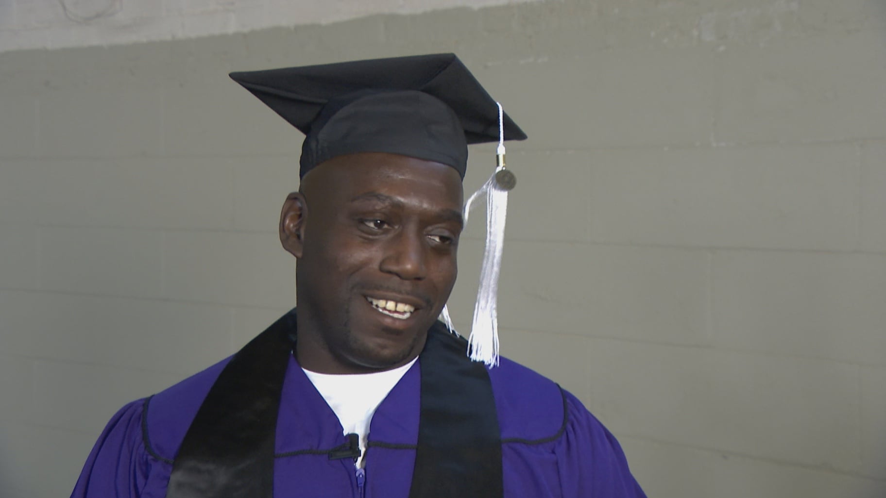 After Graduating College While in Prison for 22 Years, Benard McKinley ...