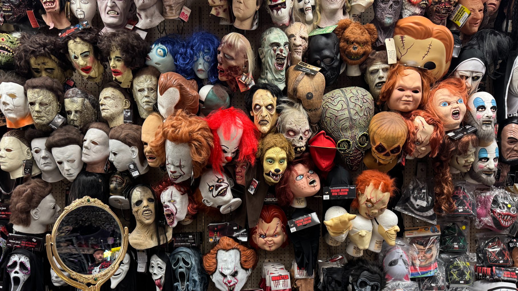 Dressing Up for Halloween, Chicago? These Local Costume Shops Can Help ...