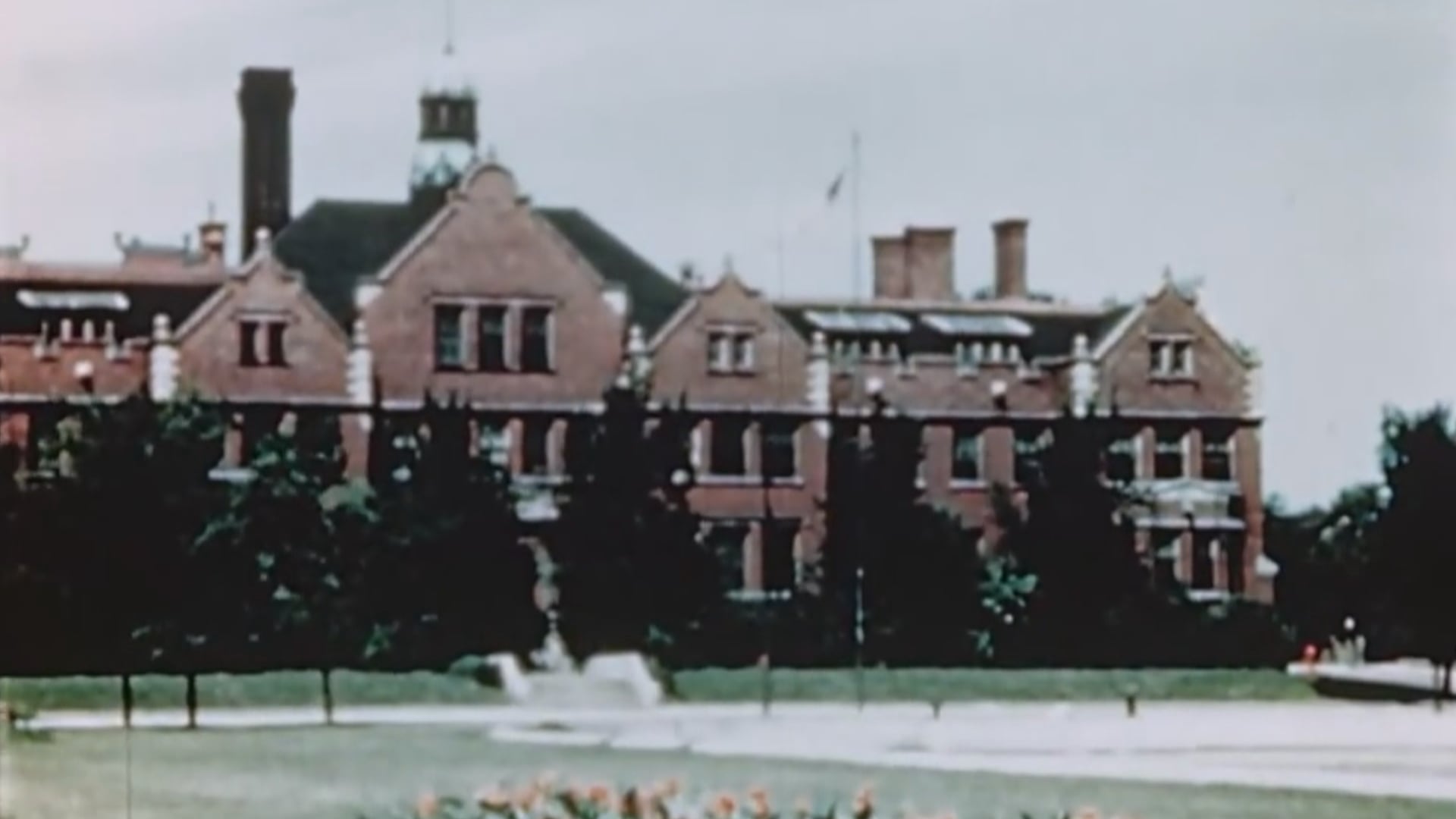 Ask Geoffrey: What’s the Chicago Parental School? | Chicago News | WTTW