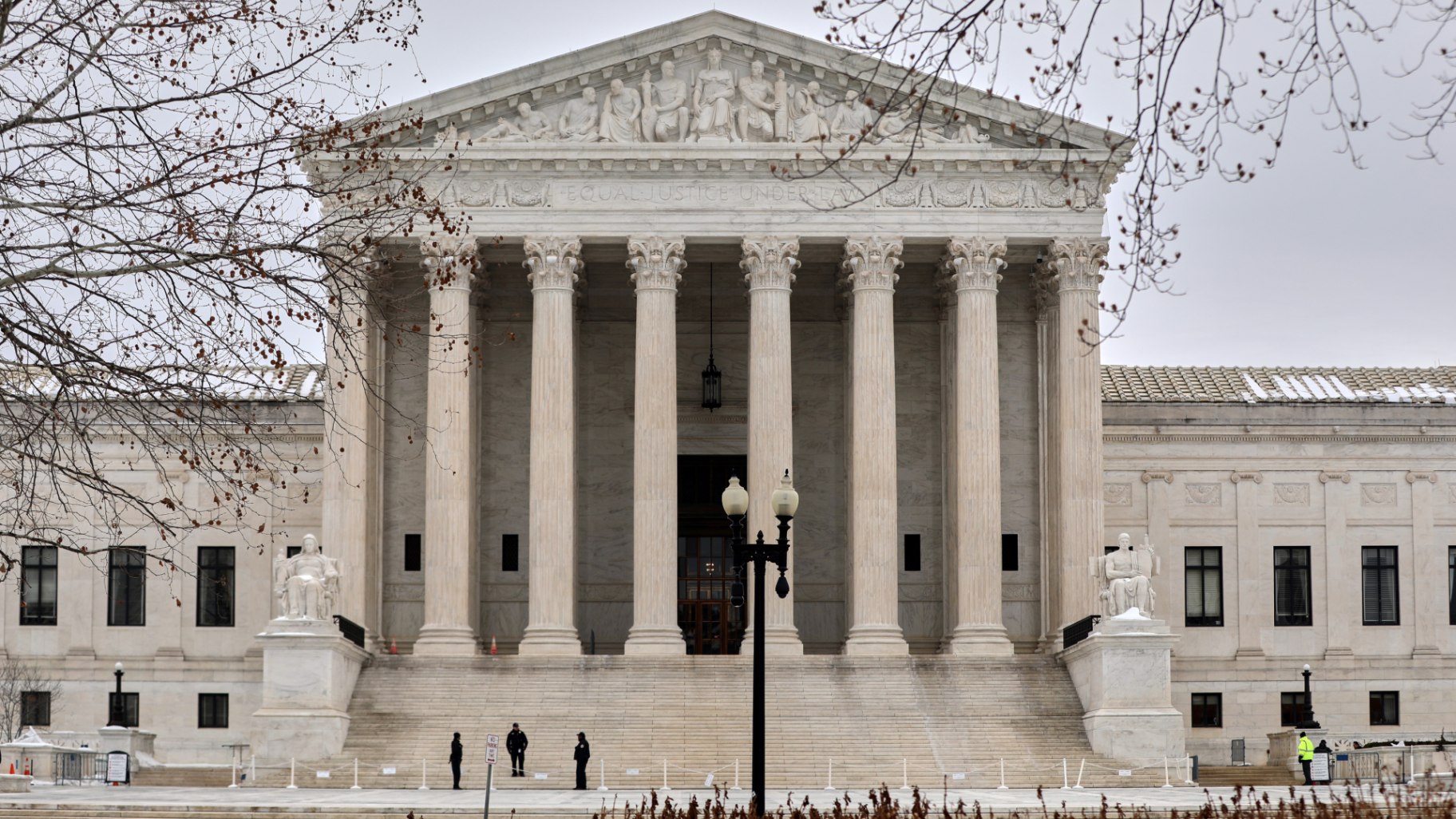 Supreme Court Strikes Down Trump’s Sweeping Tariffs, Upending Central ...