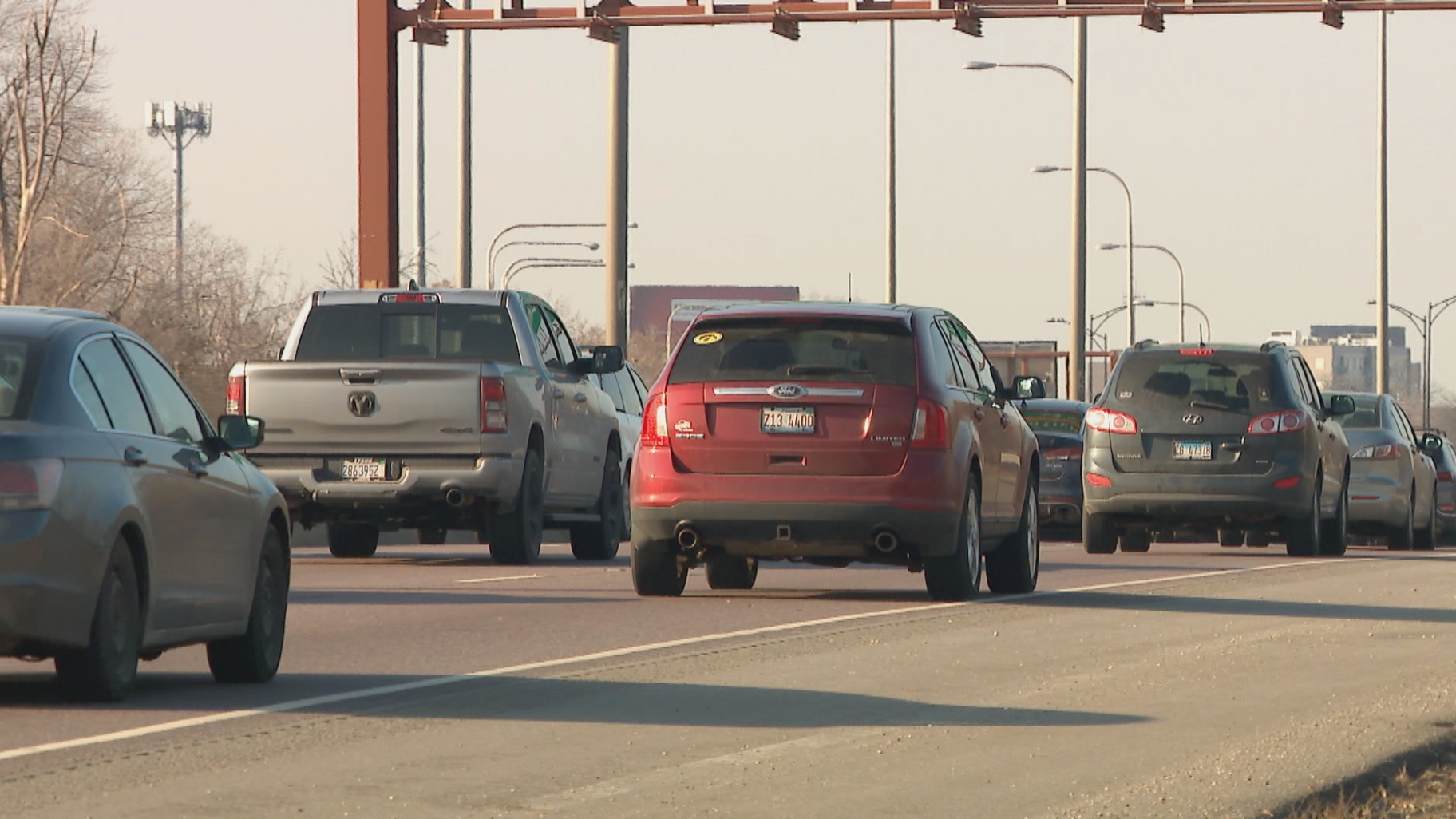 Average Chicago-Area Driver Spent 155 Hours Waiting In Traffic in 2022 ...