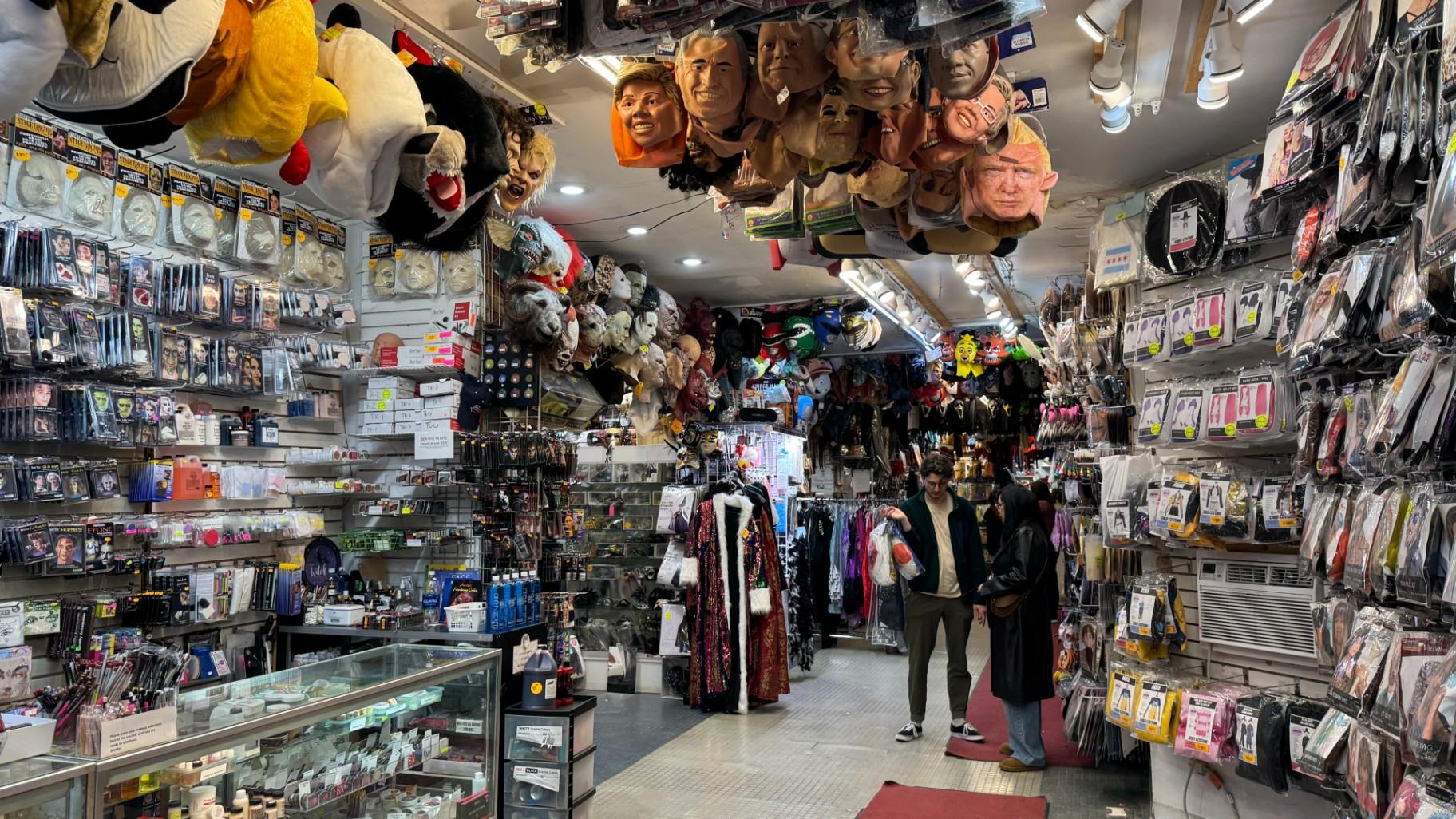 Dressing Up for Halloween, Chicago? These Local Costume Shops Can Help ...