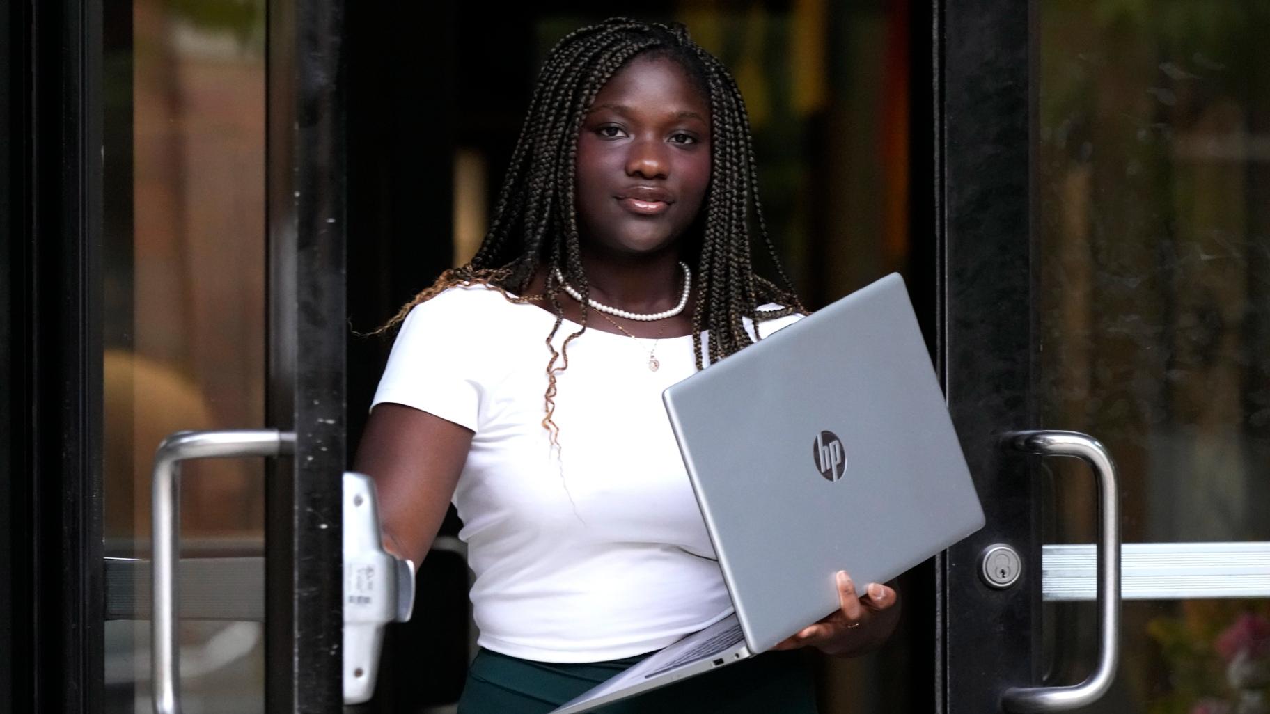 Botched College Financial Aid Form Snarls Students’ Enrollment Plans ...