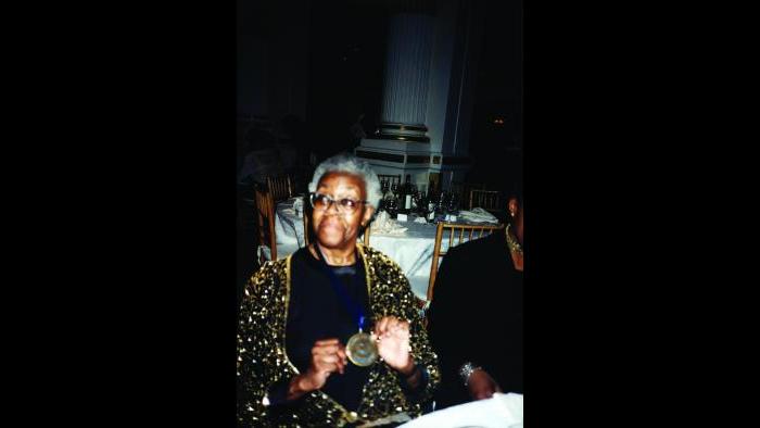 Gwendolyn Brooks: Still ‘Real Cool’ at 100 | Chicago News | WTTW