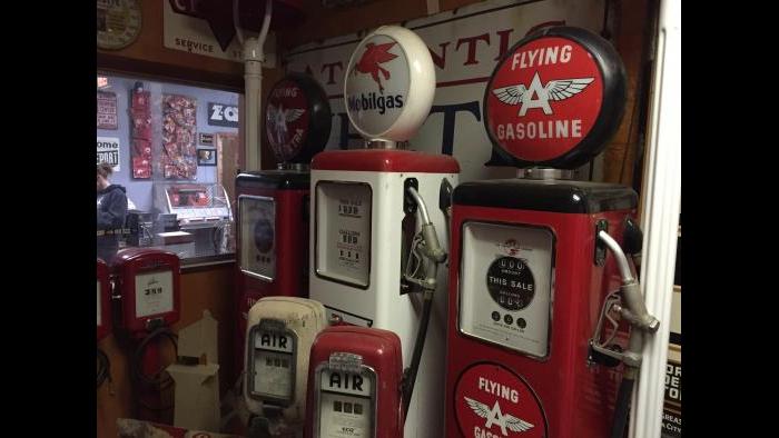 A Behind-the-Scenes Tour of Chicago’s Largest Prop House | Chicago News ...