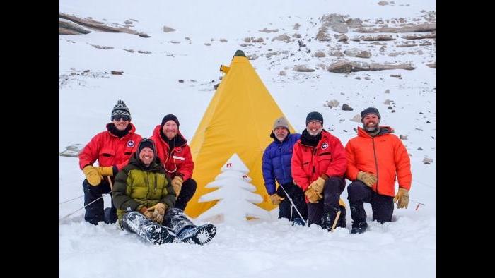 Neil Shubin Hunts Fossils in Antarctic ‘Graveyard’ | Chicago News | WTTW