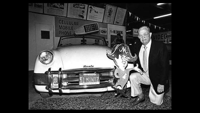 Ask Geoffrey: Earl ‘Madman’ Muntz’s Crazy Chicago Story | Chicago News ...
